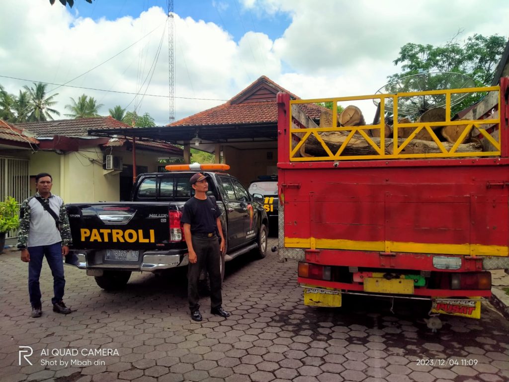 Buntut Kasus Pengiriman Kayu Jati Diduga Ilegal Sopir Dan Kernet Kini